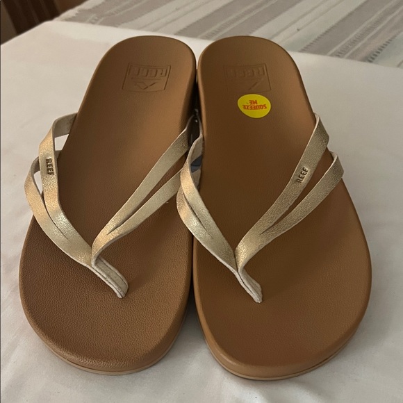 Reef | Shoes | Reef Womens Metallic Gold Sandals | Poshmark